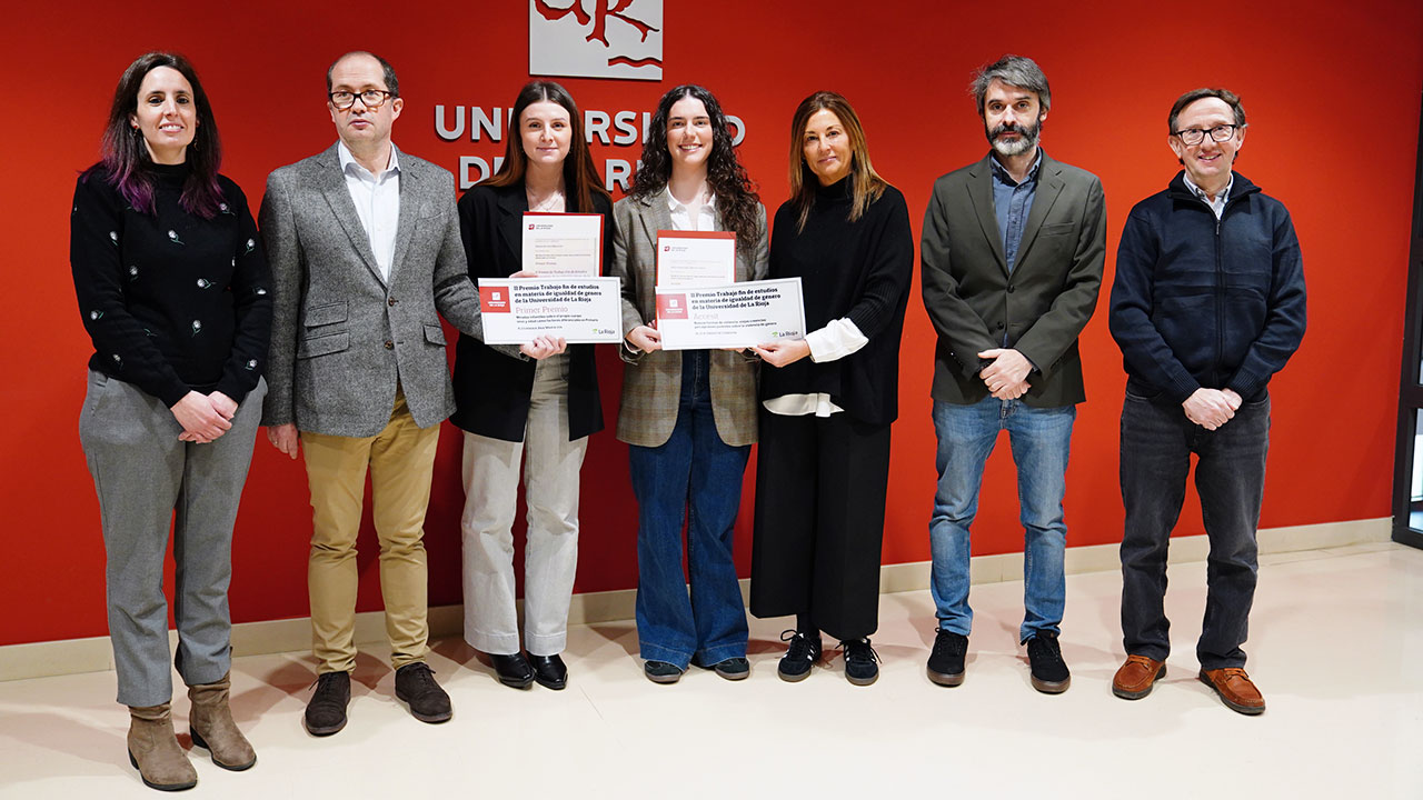 Alexandra Ana María Ion gana el II Premio Trabajo Fin de Estudios en ...